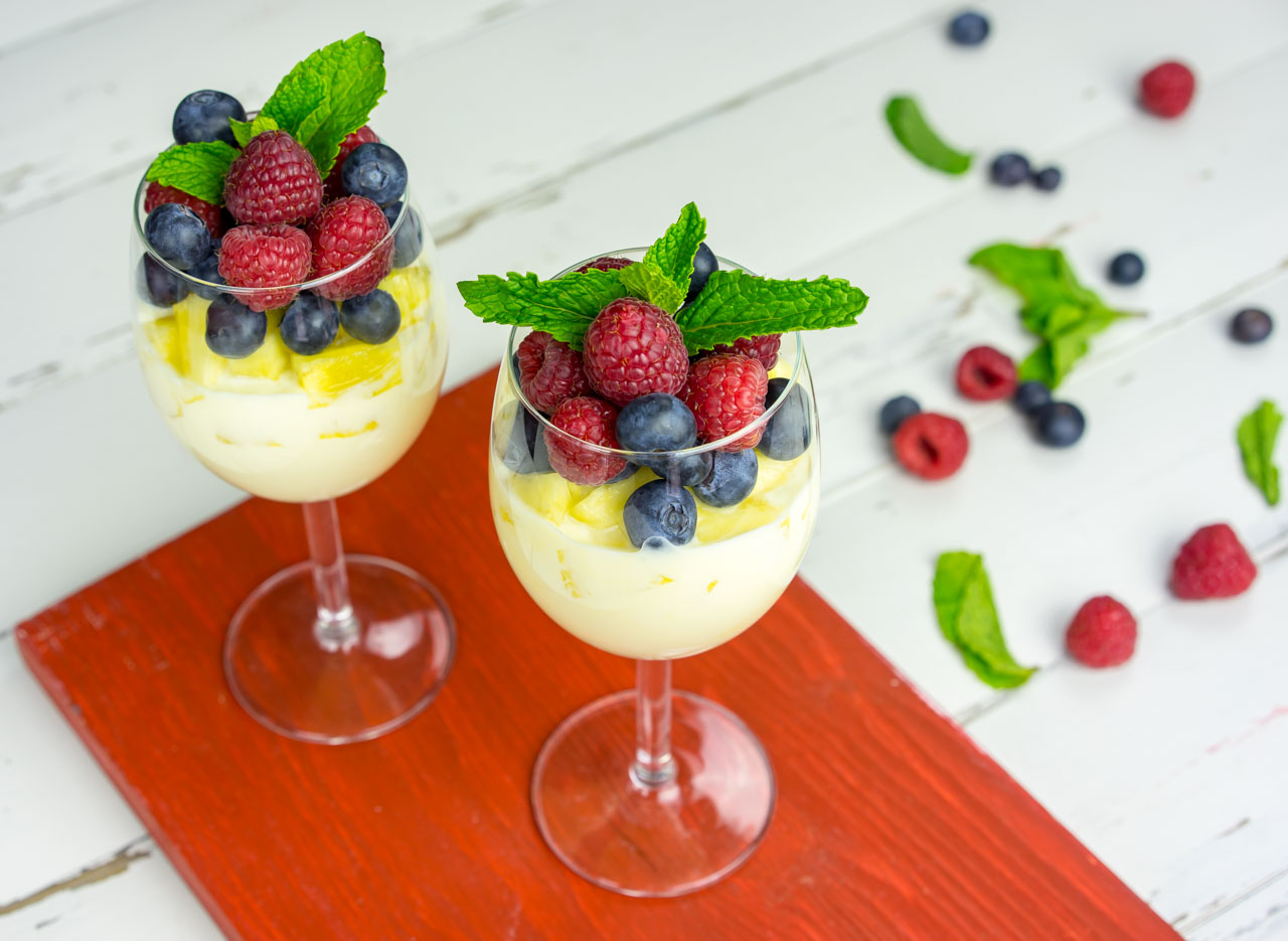 Try this Super Healthy Berries & Pineapple Yogurt Parfait! | Clean Food ...