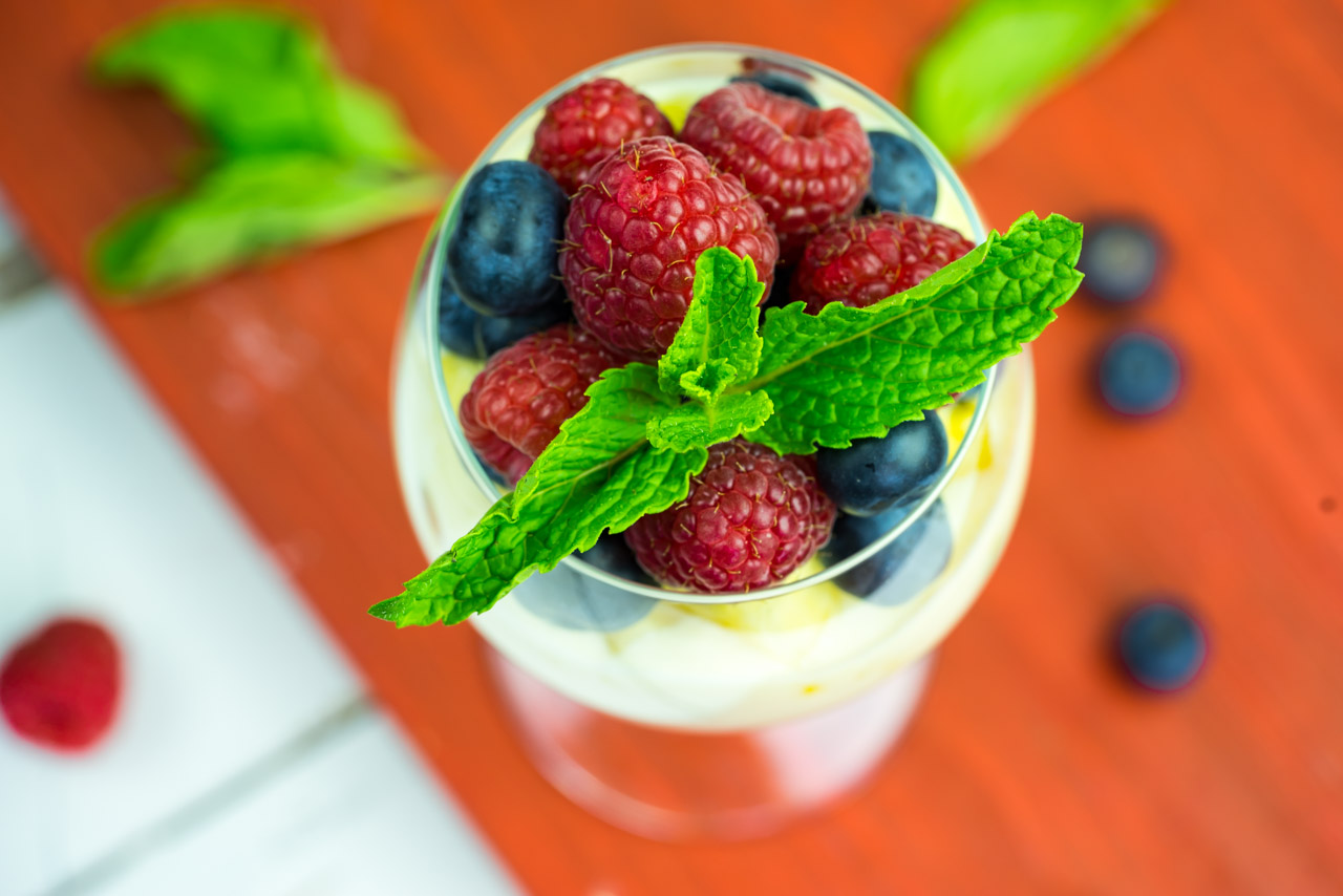 Try this Super Healthy Berries & Pineapple Yogurt Parfait! | Clean Food ...