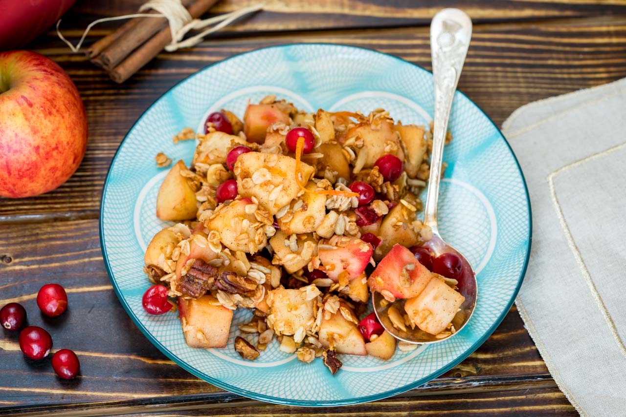 Cranberry Apple Crumble | Clean Food Crush