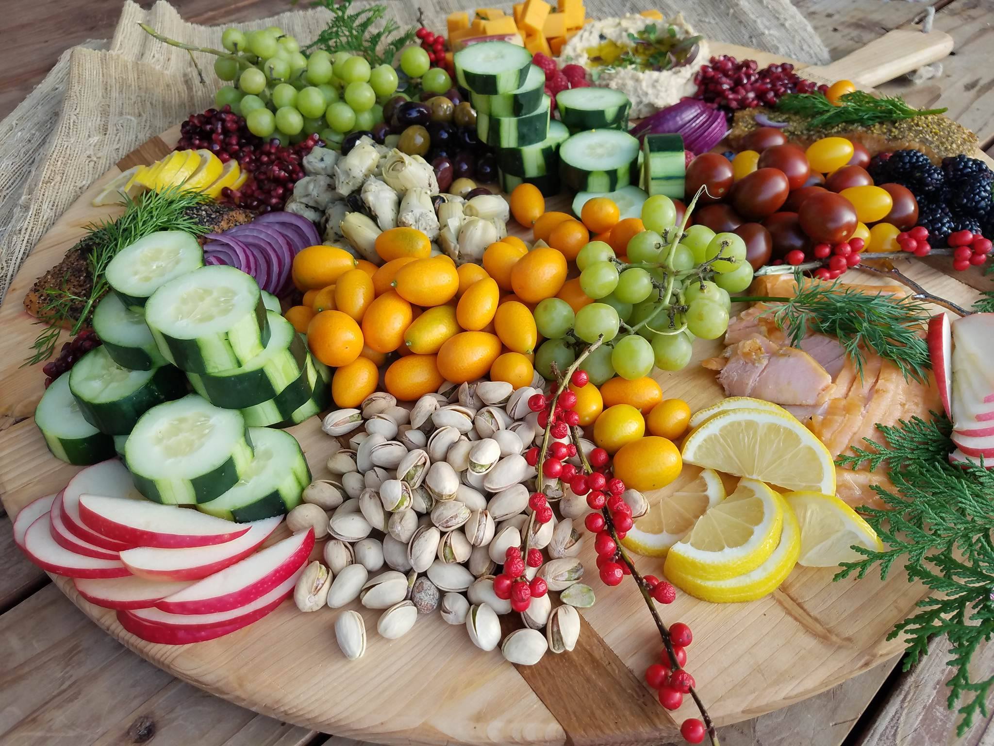 This Seasonal Party Tray is an Absolutely Gorgeous Way to Eat Clean ...