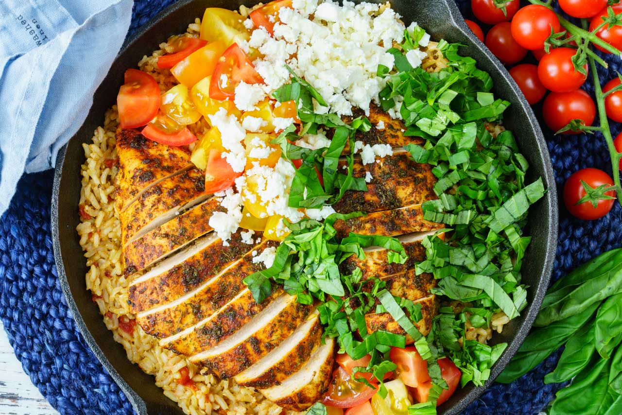 One Pan Greek Chicken + Rice for an Inspiring Clean Eating Dinner ...