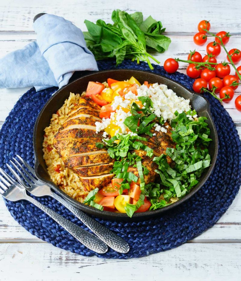 One Pan Greek Chicken + Rice for an Inspiring Clean Eating Dinner ...
