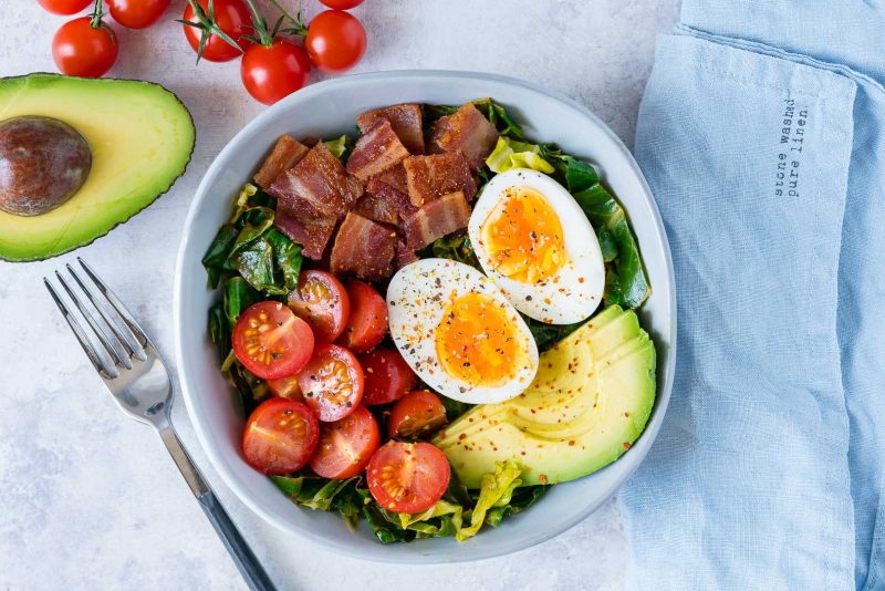 These “BLT” Bowls Replace Lettuce with Cabbage and it’s Crazy Good ...