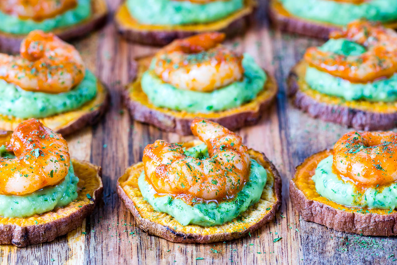 These Spicy Shrimp Guacamole Crisps Make Super Party Snacks! | Clean ...