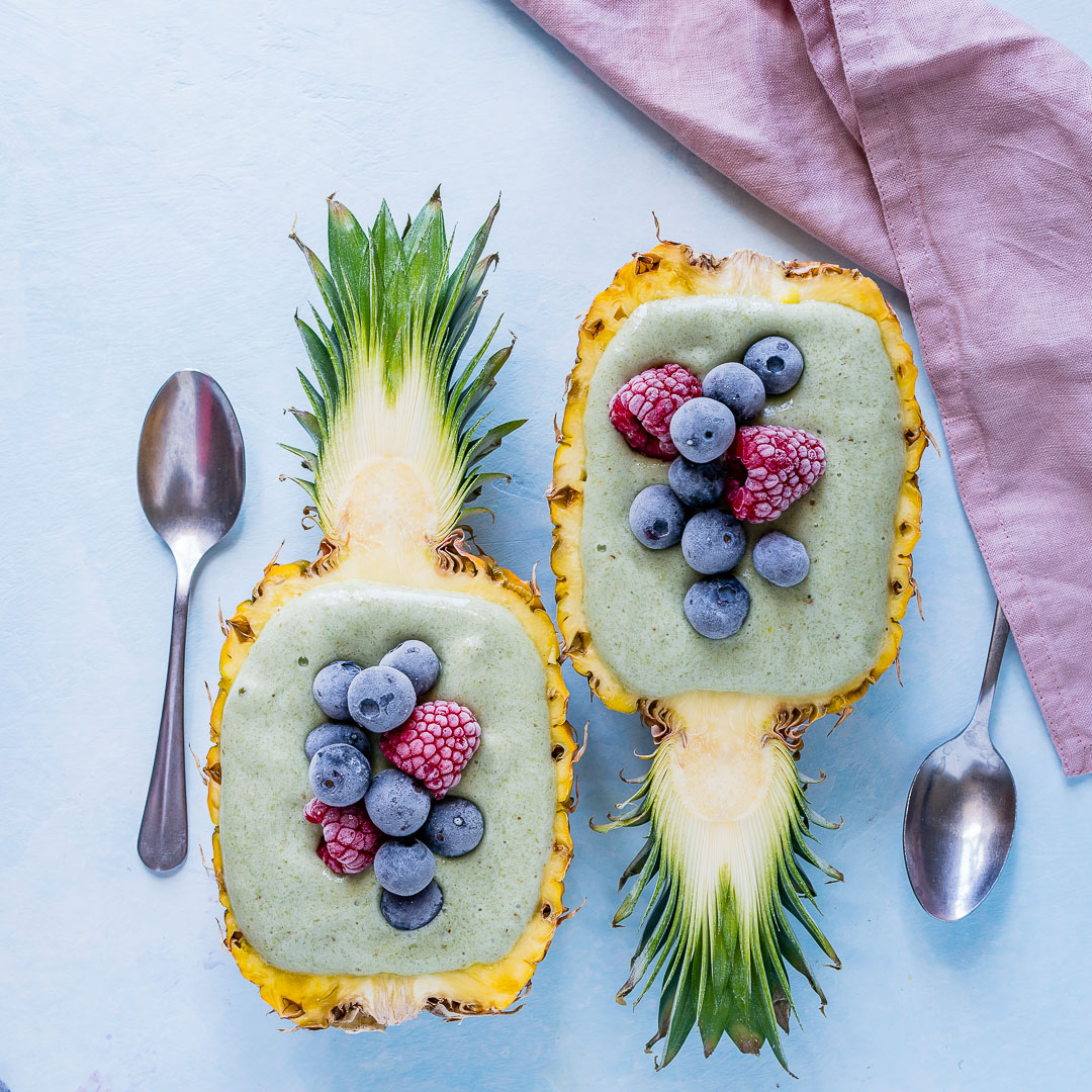 These Beautiful Tropical Smoothie Bowls with Spirulina are SO Creative ...