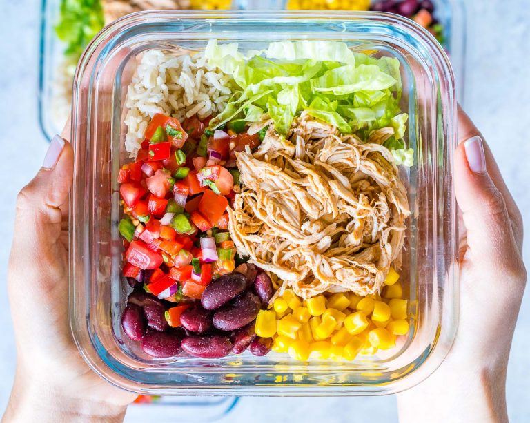 Crockpot Chicken Burrito Bowls for Clean Eating Meal Prep Win! | Clean ...