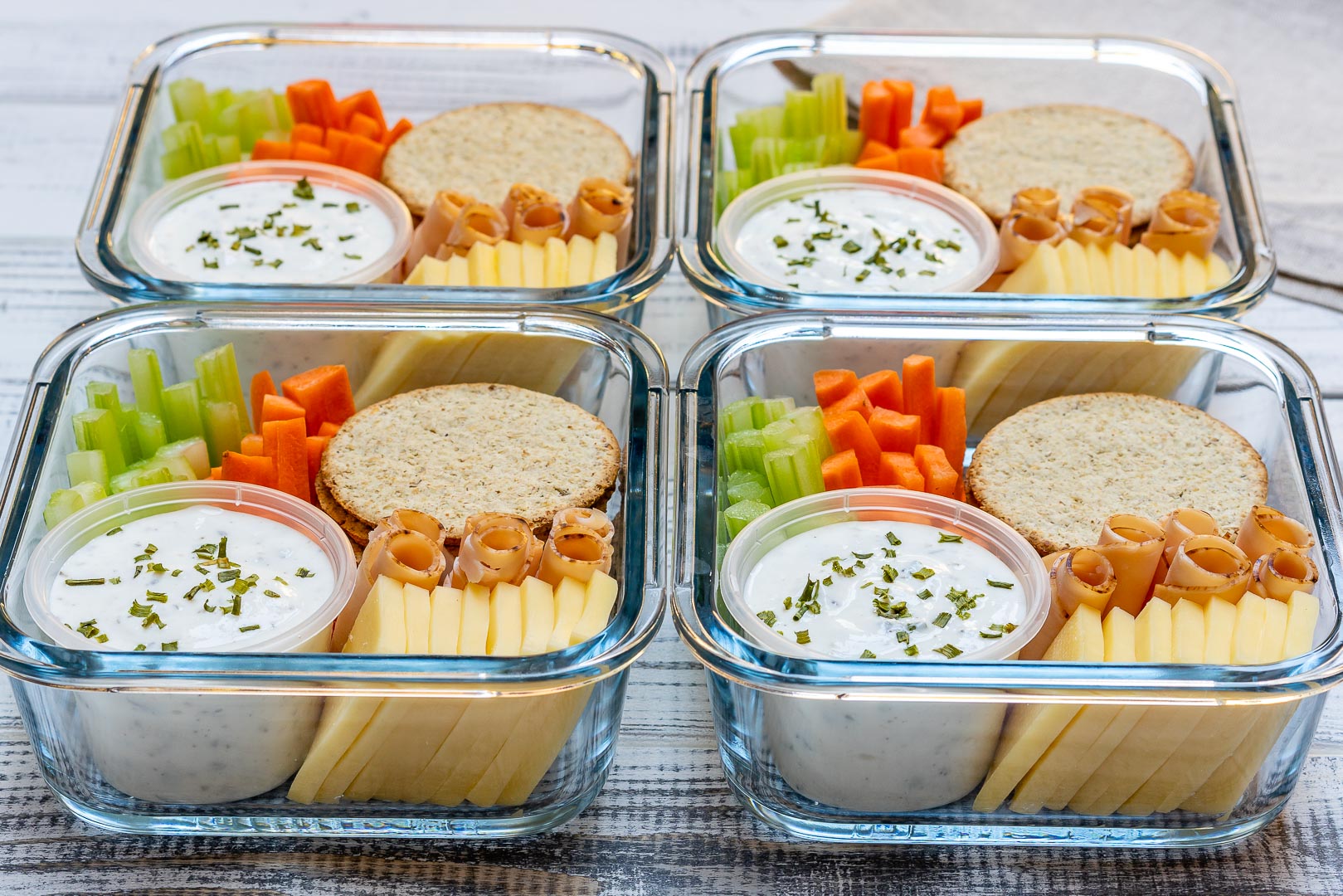 Homemade Ranch Delight Bento Boxes for Eating Clean All Summer! | Clean ...