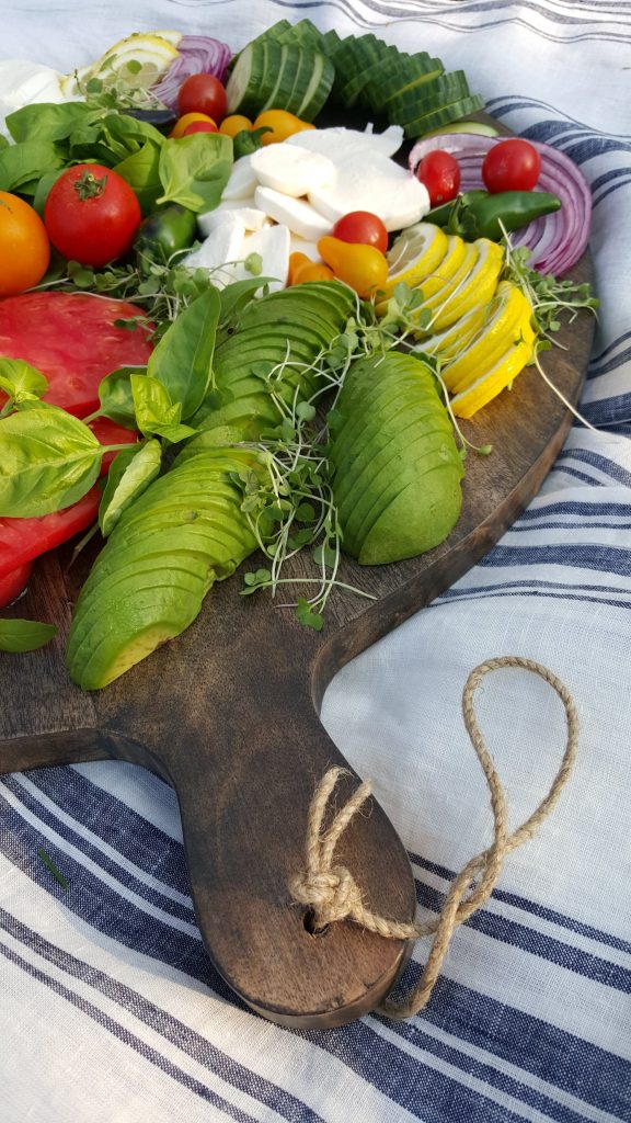 How to Create Your Own Heirloom Tray for Beautiful Clean Eating Nights ...