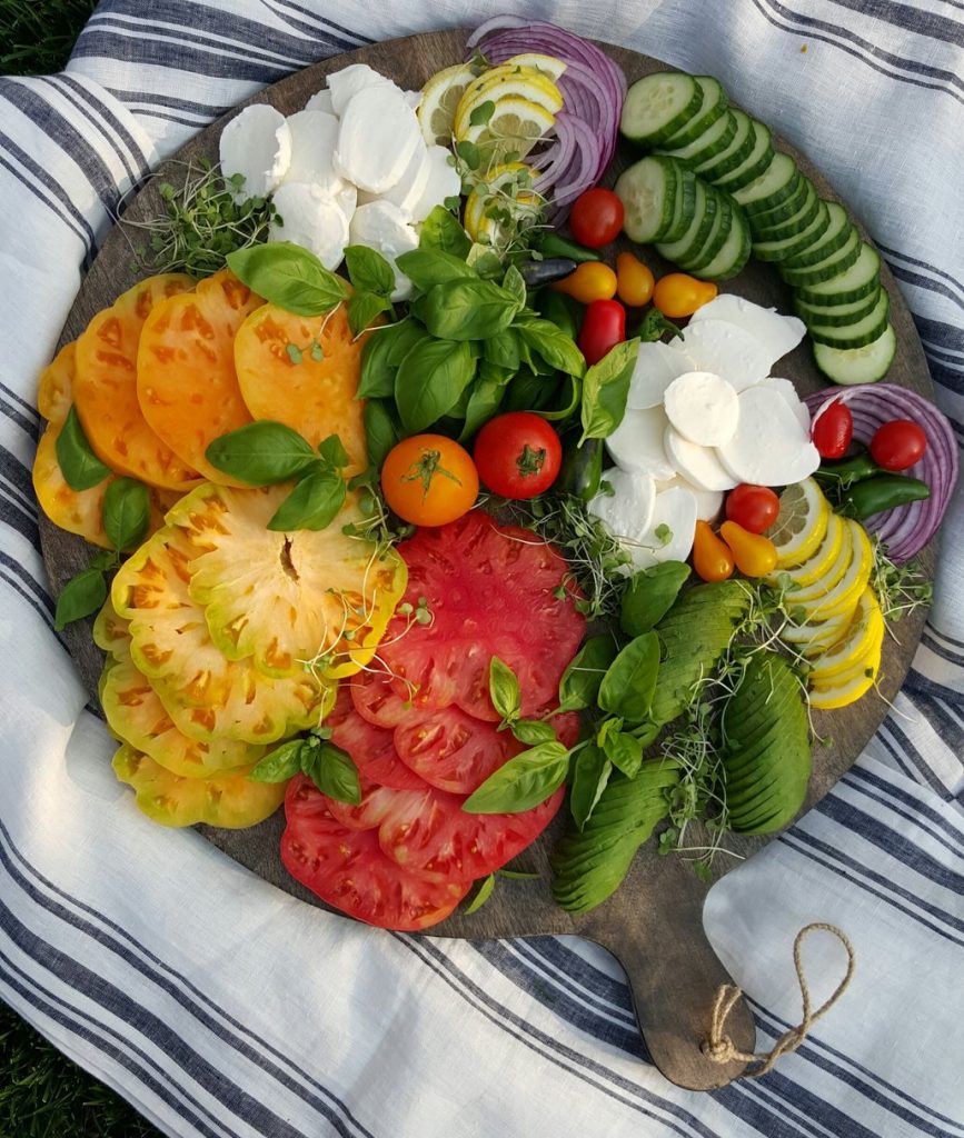 How to Create Your Own Heirloom Tray for Beautiful Clean Eating Nights ...