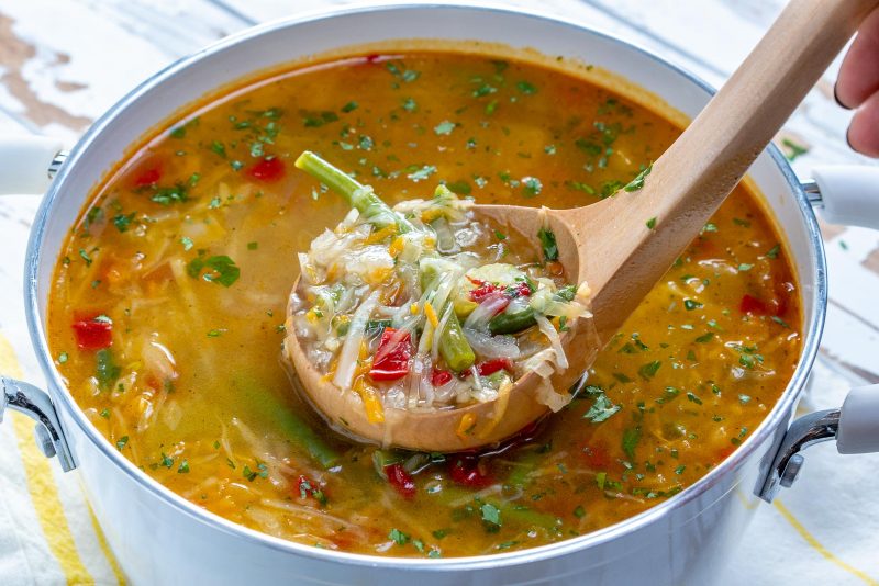 This Quick & Simple Skinny Detox Soup is Perfect to Reduce Bloat ...