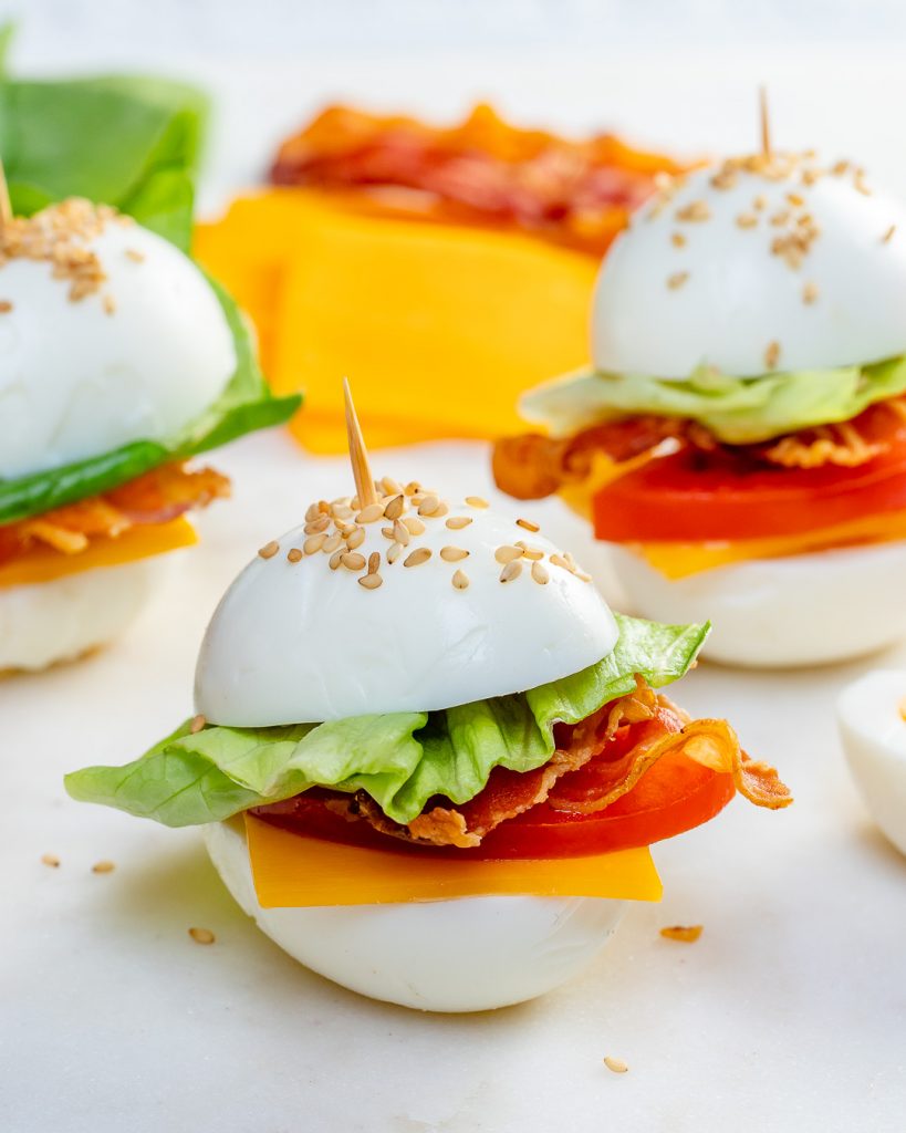 These BLT Egg ‘Buns’ are the Perfect Protein Breakfast or Snack ...