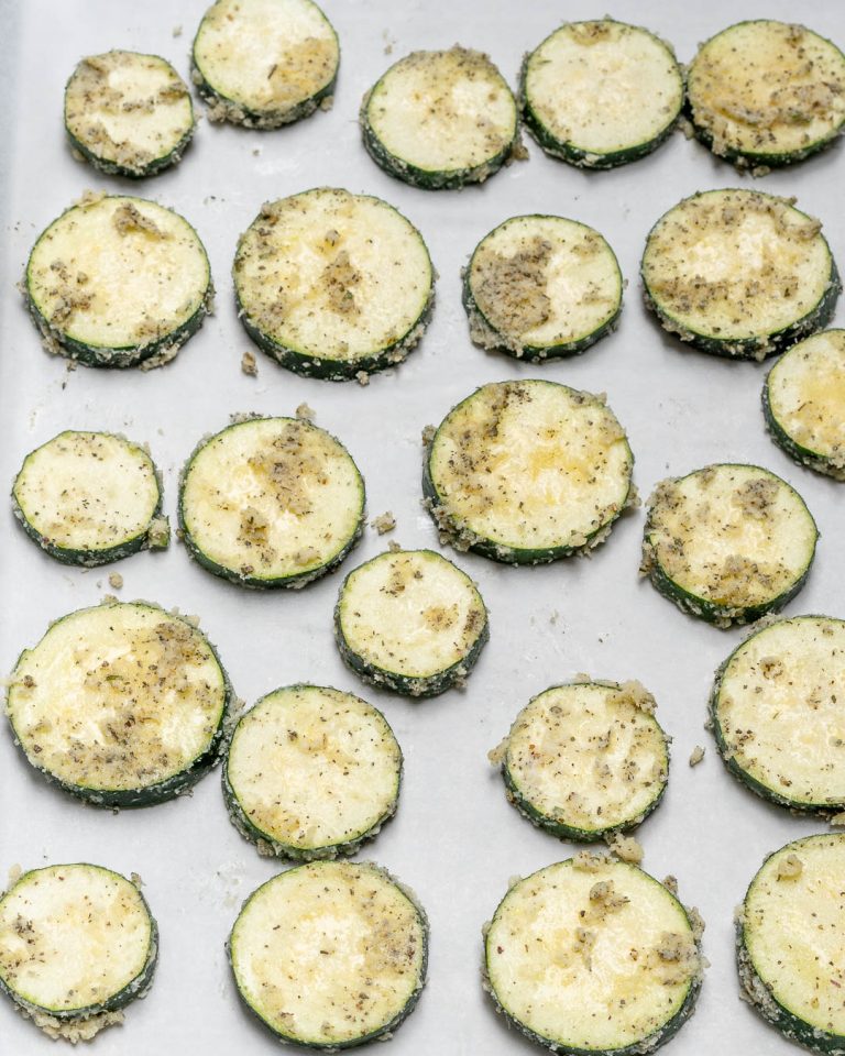 Make these Parmesan Baked Zucchini Rounds for a Healthy Chip ...
