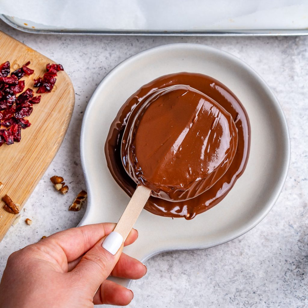 Chocolate Apple Slice Pops | Clean Food Crush