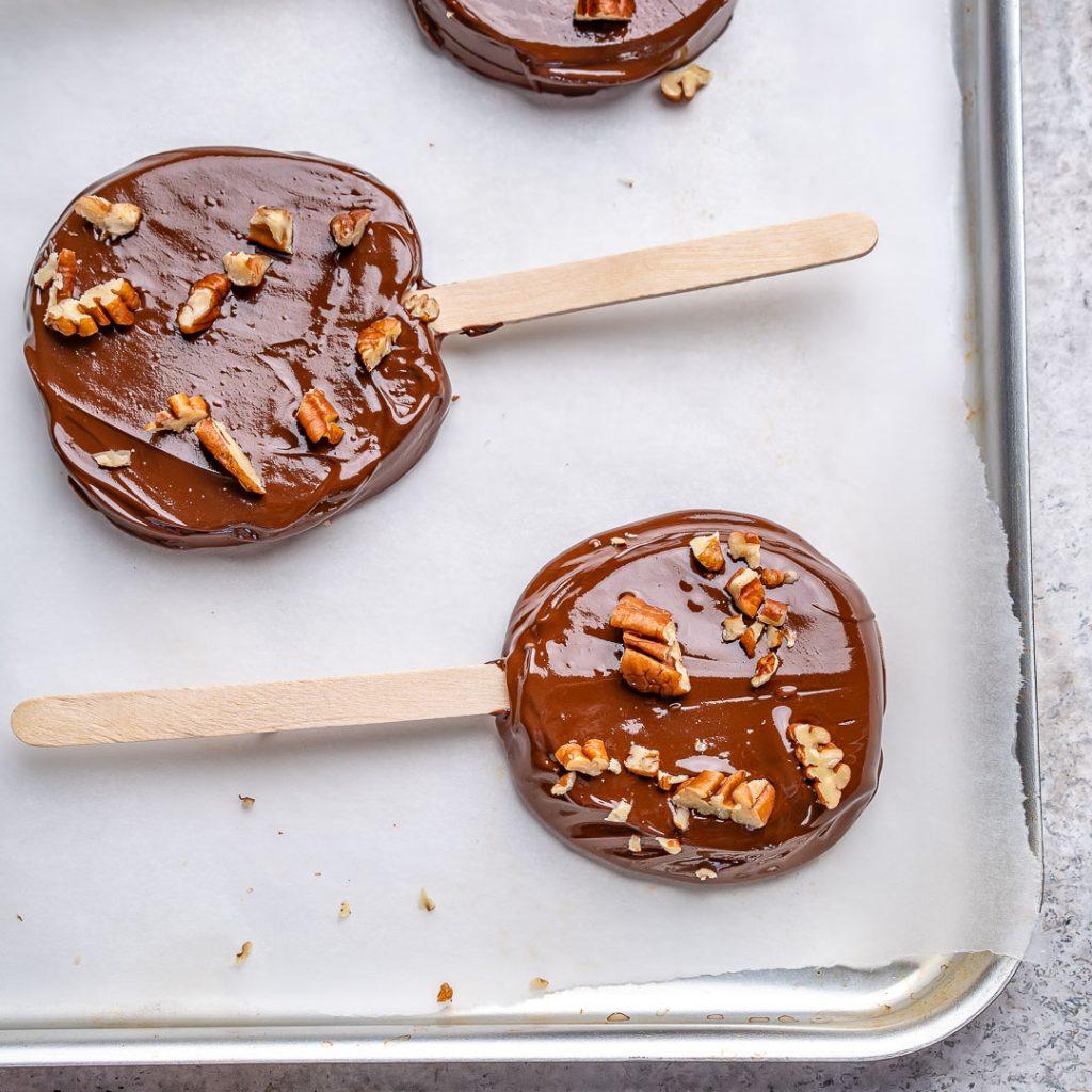 Chocolate Apple Slice Pops | Clean Food Crush