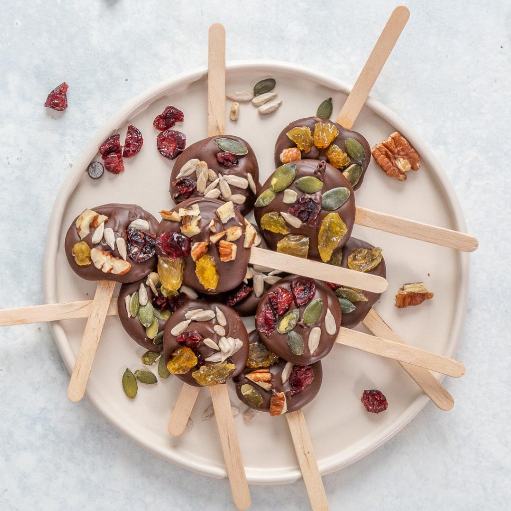 Holiday Chocolate Pops | Clean Food Crush