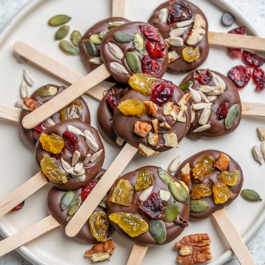 Holiday Chocolate Pops | Clean Food Crush