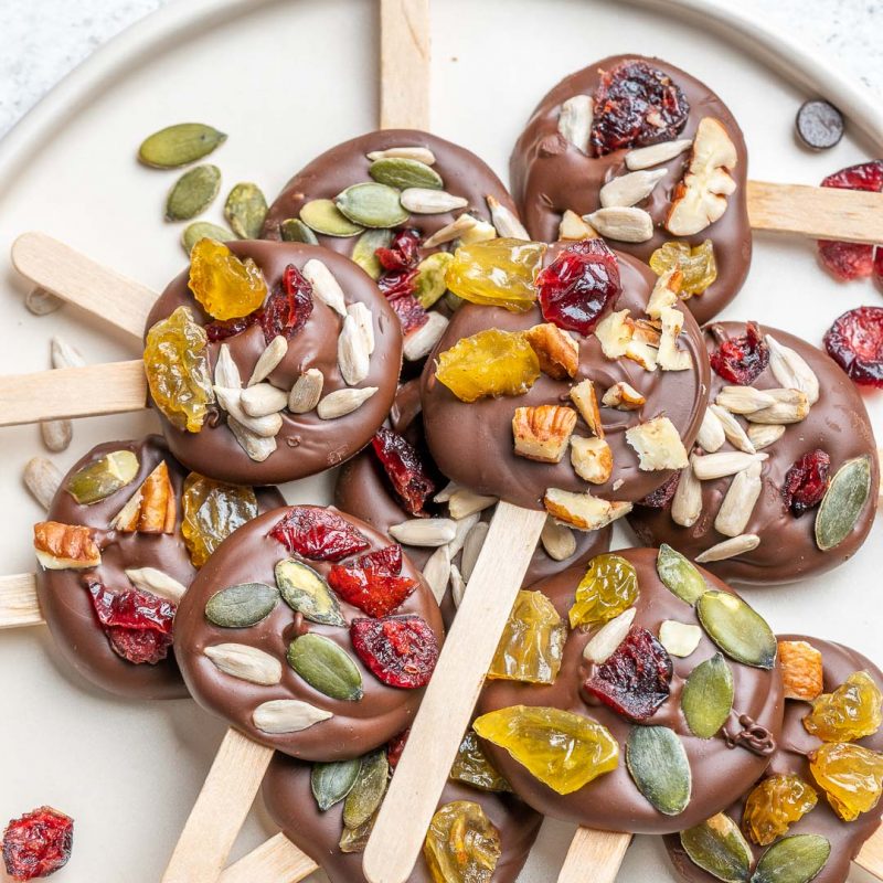 Holiday Chocolate Pops | Clean Food Crush
