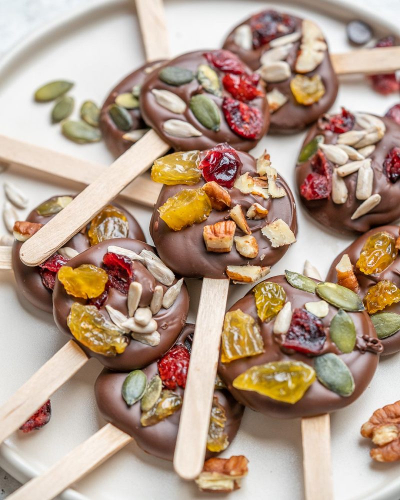 Holiday Chocolate Pops | Clean Food Crush