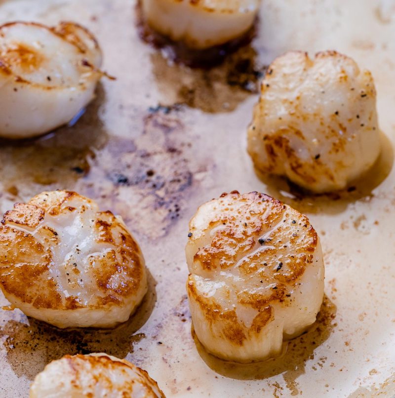 Seared Scallops with Homemade Pesto + Cherry Tomatoes | Clean Food Crush