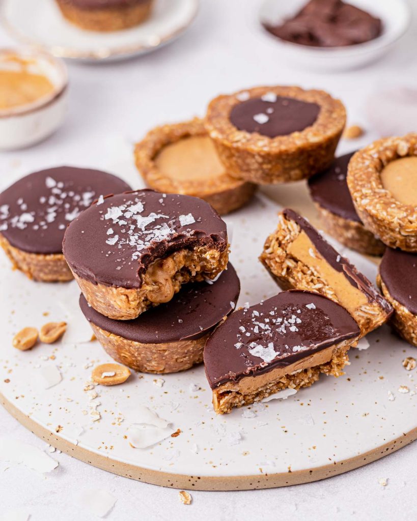 Chocolate Peanut Butter Oat Cups | Clean Food Crush