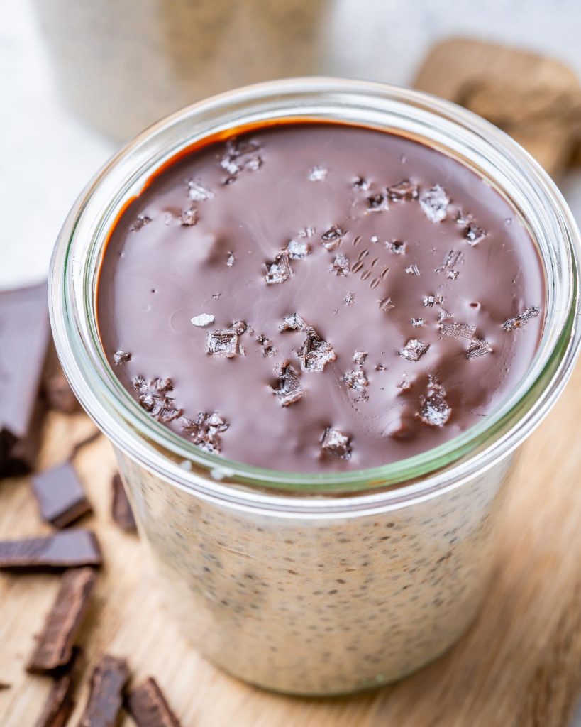 [VIDEO] Chocolate Shell Chia Pudding | Clean Food Crush