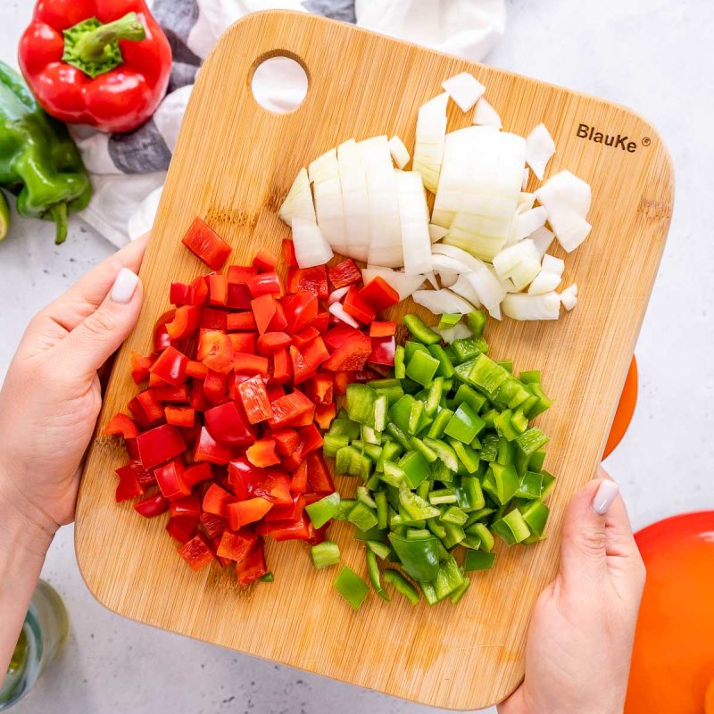 [VIDEO] Southwest-Style Chicken and Corn Chowder | Clean Food Crush