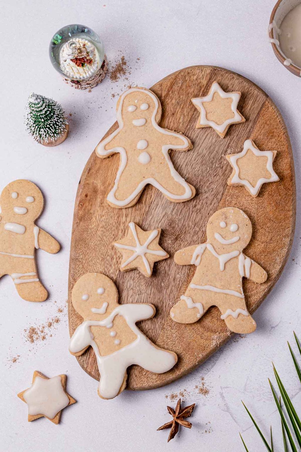 Healthier Gingerbread Cookies | Clean Food Crush