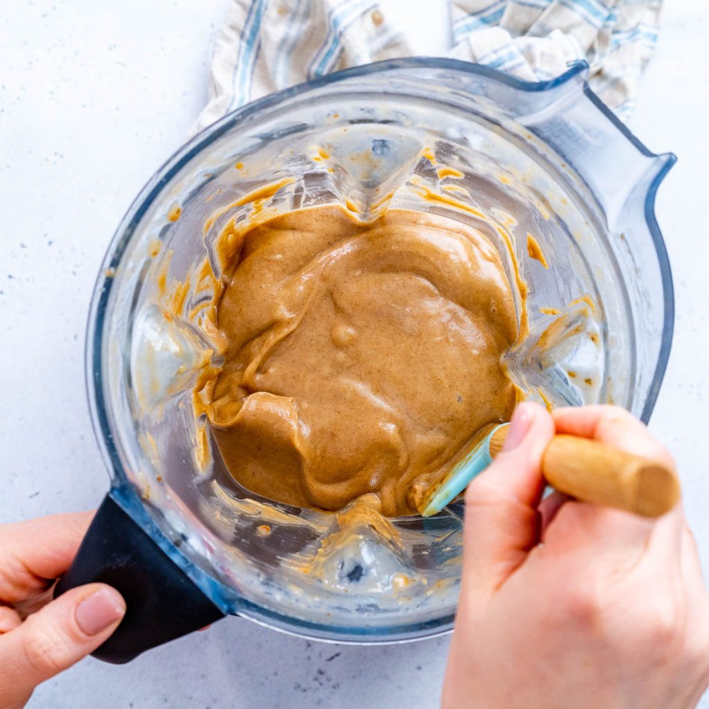[VIDEO] Rachel’s Healthier Caramel Sauce | Clean Food Crush