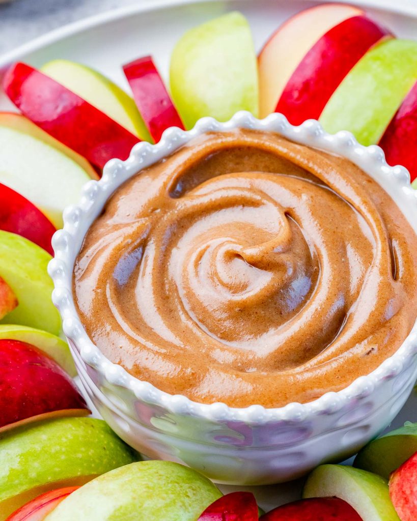 [VIDEO] Rachel’s Healthier Caramel Sauce | Clean Food Crush