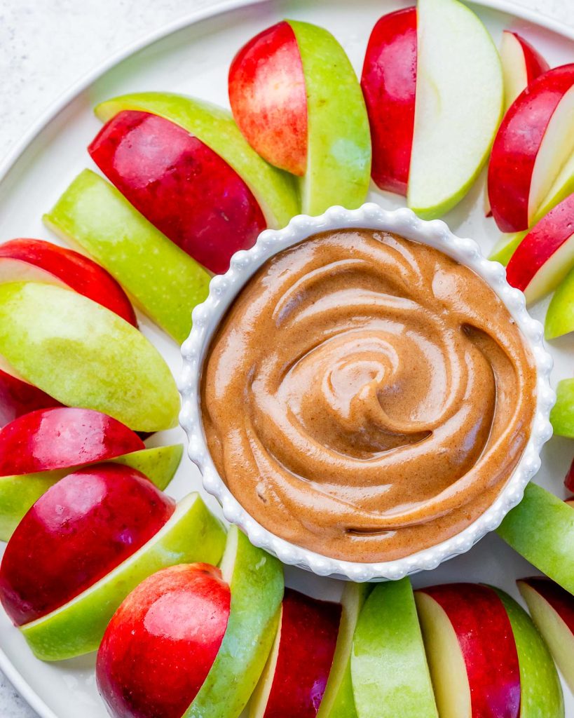 [VIDEO] Rachel’s Healthier Caramel Sauce | Clean Food Crush