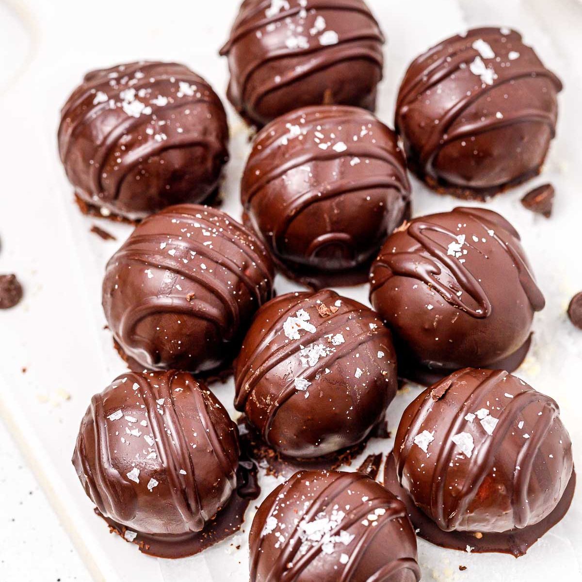 Clean Peanut Butter Chocolate Chip Cookies | Clean Food Crush