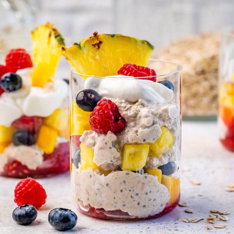 Overnight Oatmeal Fruit Parfaits 🌴🫐🍍 | Clean Food Crush