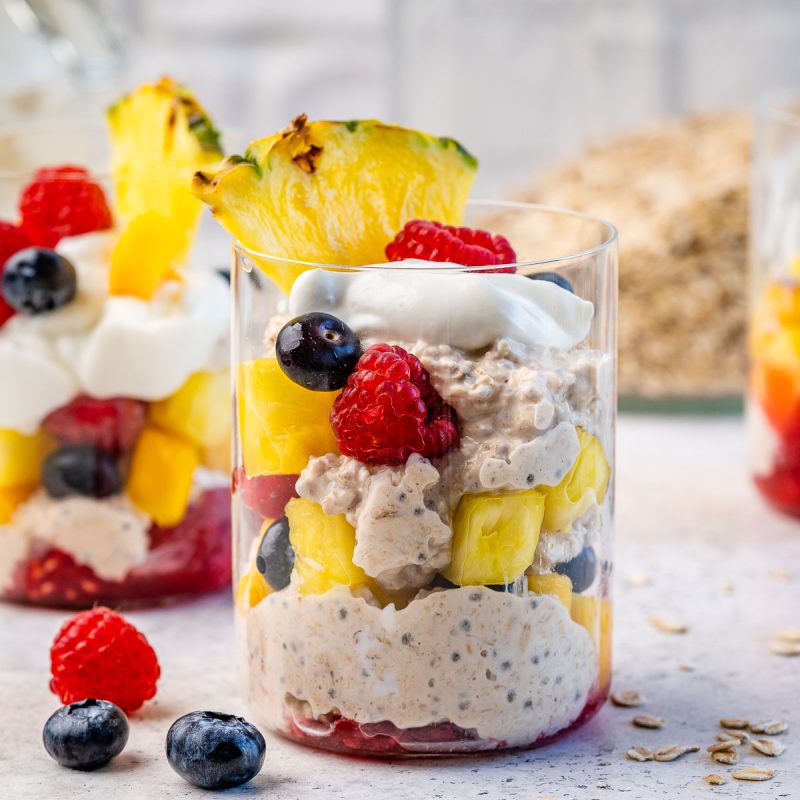 Overnight Oatmeal Fruit Parfaits 🌴🫐🍍 | Clean Food Crush