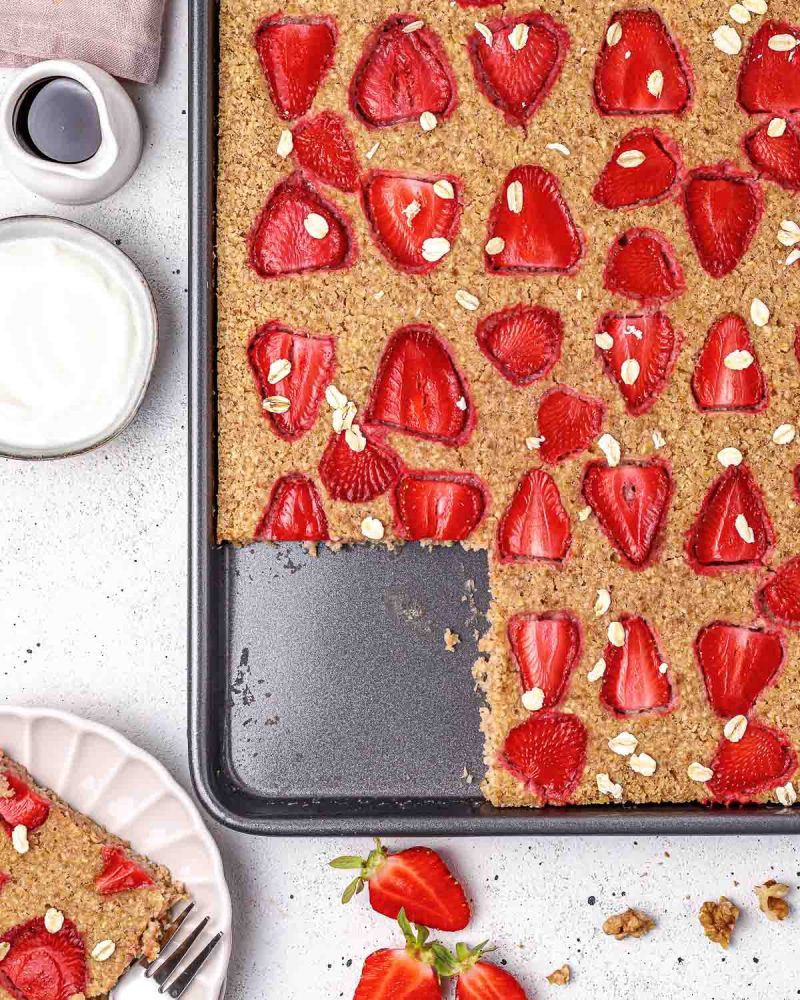 Strawberry Baked Pancakes 🍓🍓🍓 | Clean Food Crush