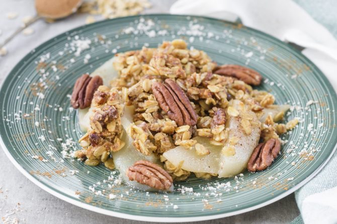 Holiday Pear Crumble 🍐 | Clean Food Crush