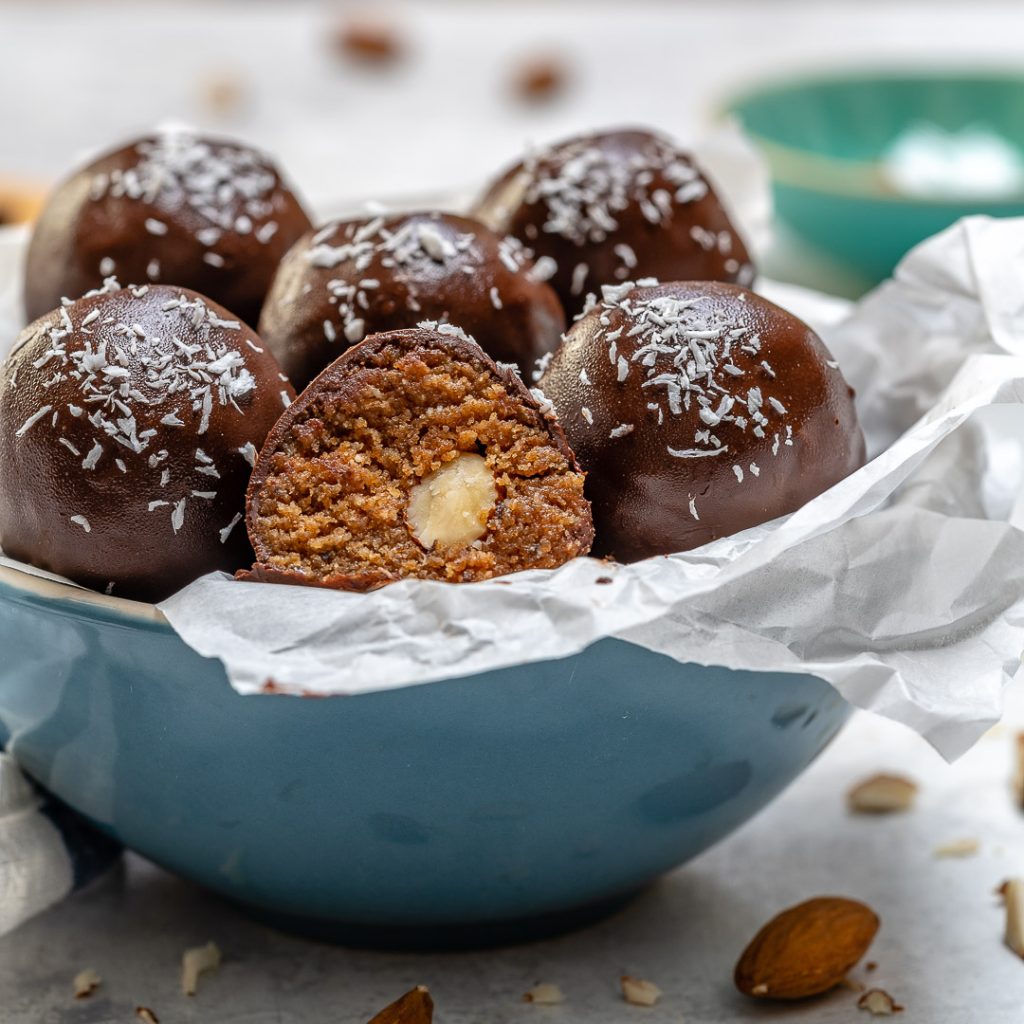 Chocolate Almond No-Bake Truffles | Clean Food Crush