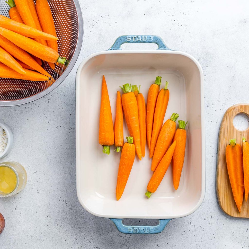 [VIDEO] Hot Honey Roasted Carrots | Clean Food Crush