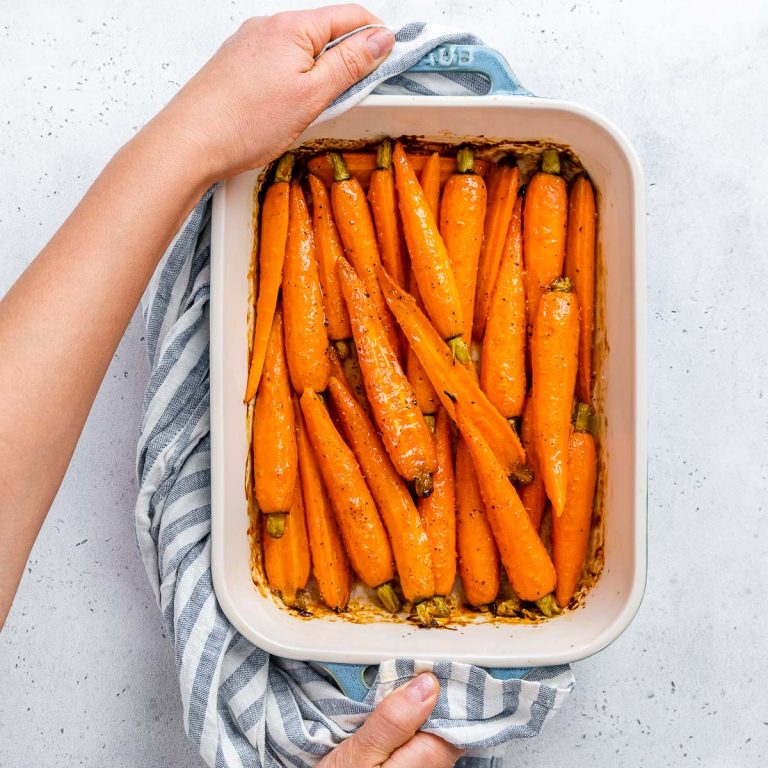 [VIDEO] Hot Honey Roasted Carrots | Clean Food Crush
