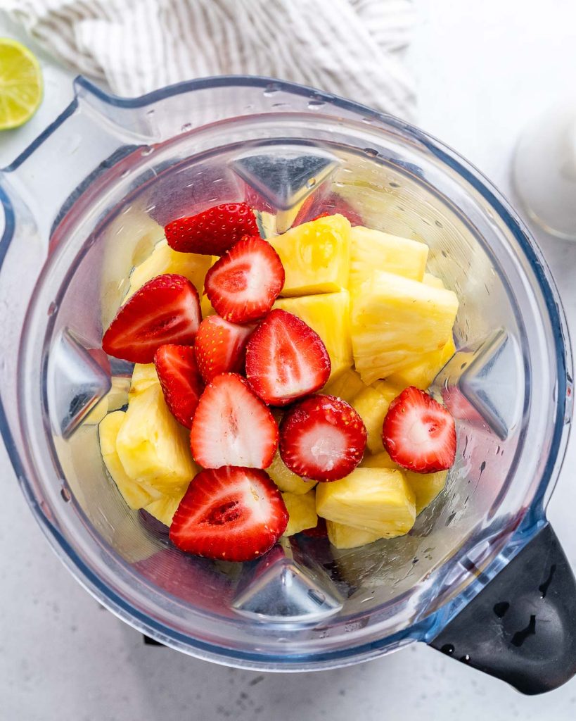 [VIDEO] Rachel’s Favorite Summertime Pink Smoothie | Clean Food Crush