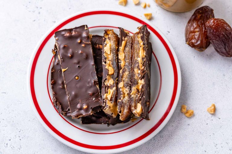 Date Snickers Bars | Viral Date Bark (Easy 5 Ingredient Recipe) | Clean ...